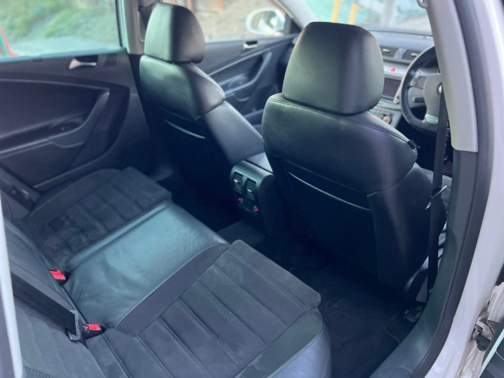 2010 Volkswagen R36 Passat Estate Fresh Import Rare White Solar Panel ...