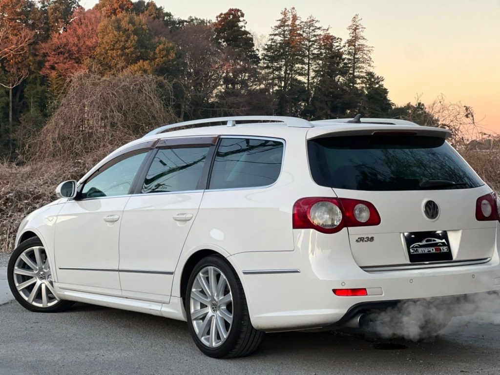 2010 Volkswagen R36 Passat Estate Fresh Import Rare White Solar Panel ...