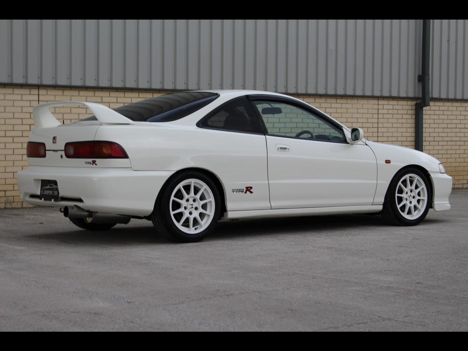 2000 Honda Integra Type R DC2 JDM Model - JM Imports