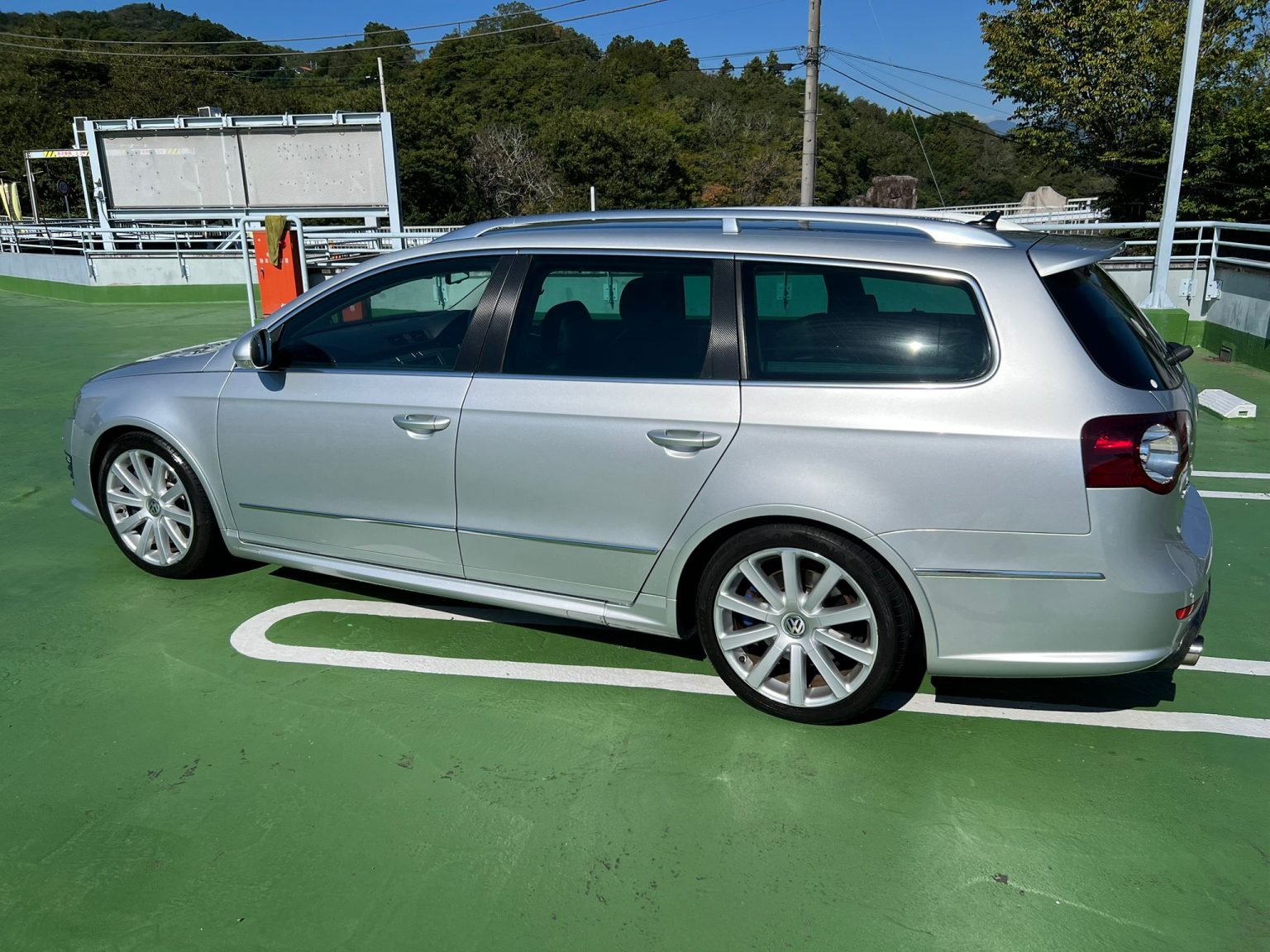 2009 Volkswagen R36 Passat Estate Fresh Import Grade 4 - JM Imports