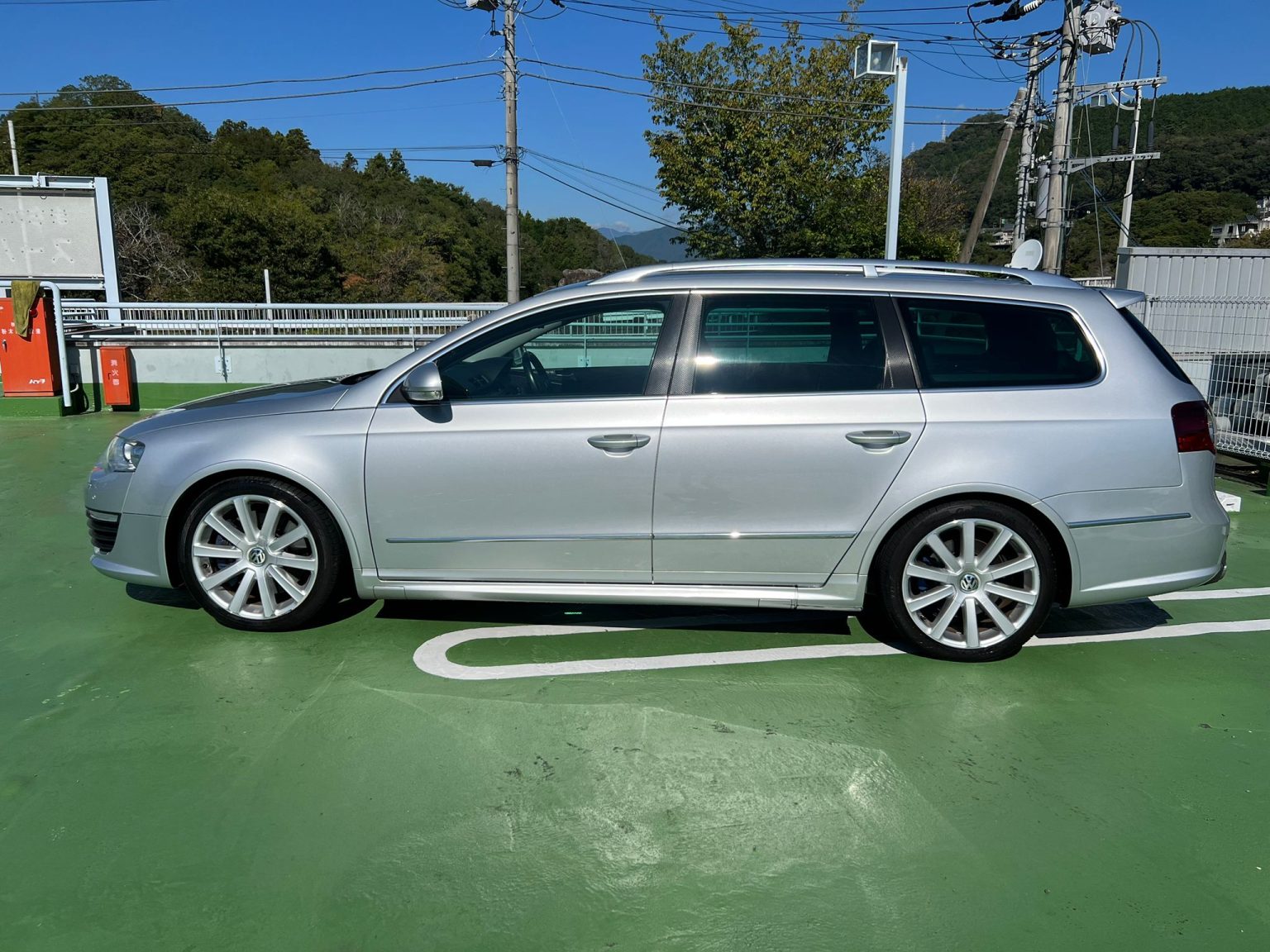 2009 Volkswagen R36 Passat Estate Fresh Import Grade 4 - JM Imports